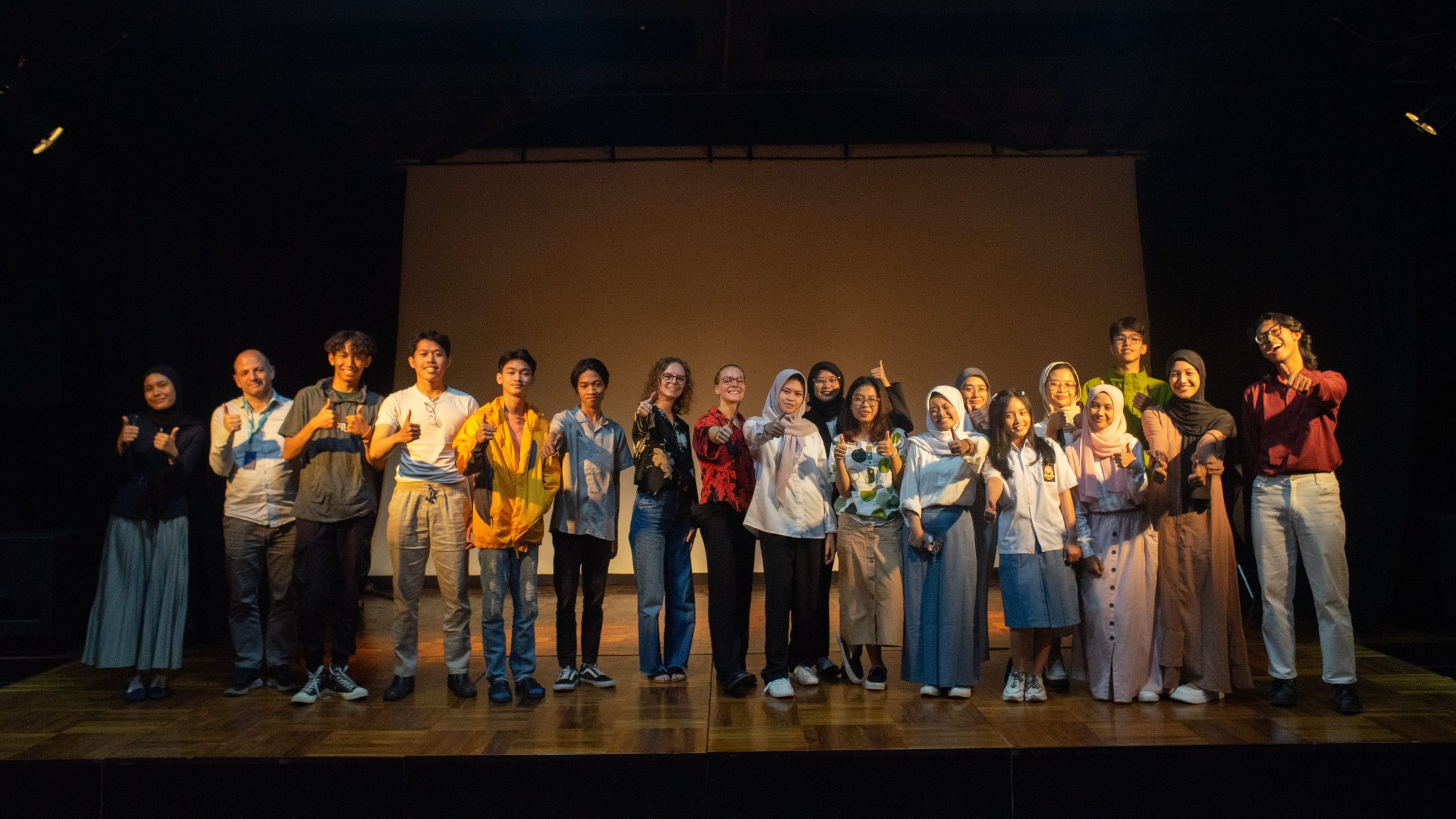 Cours d’été : Penampilan Teater tentang Masa Kecil dan Indra Manusia ...
